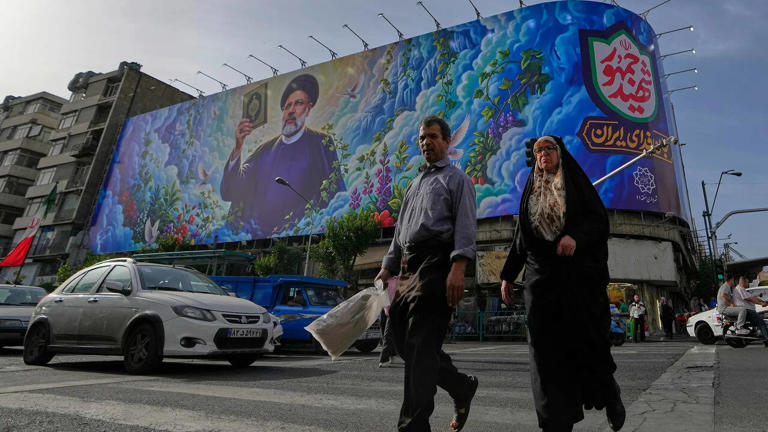 Trump to meet advisors for final decision on Iran deal