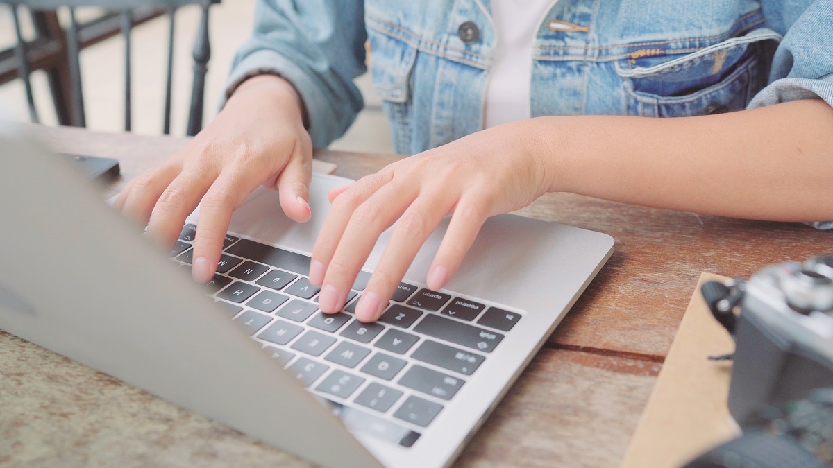 11 high-paying side hustles that require less than 20 hours a week and ...