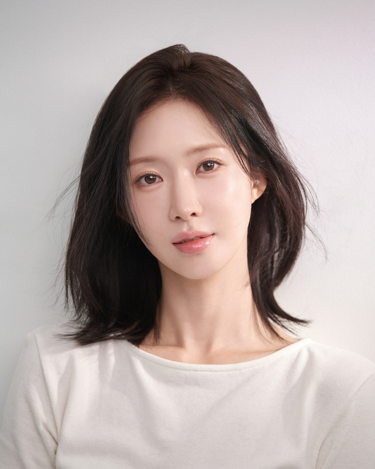 Jo Seung-hee, formerly of DIA, cast as Han Jeong-won in 'Family ...