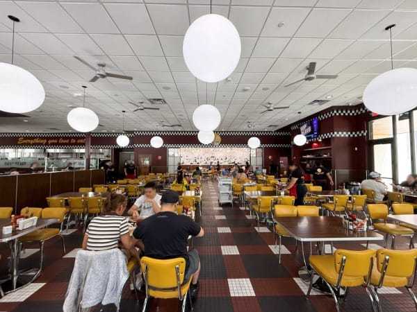 San Antonio's beloved Max & Louie's opens first Cibolo diner