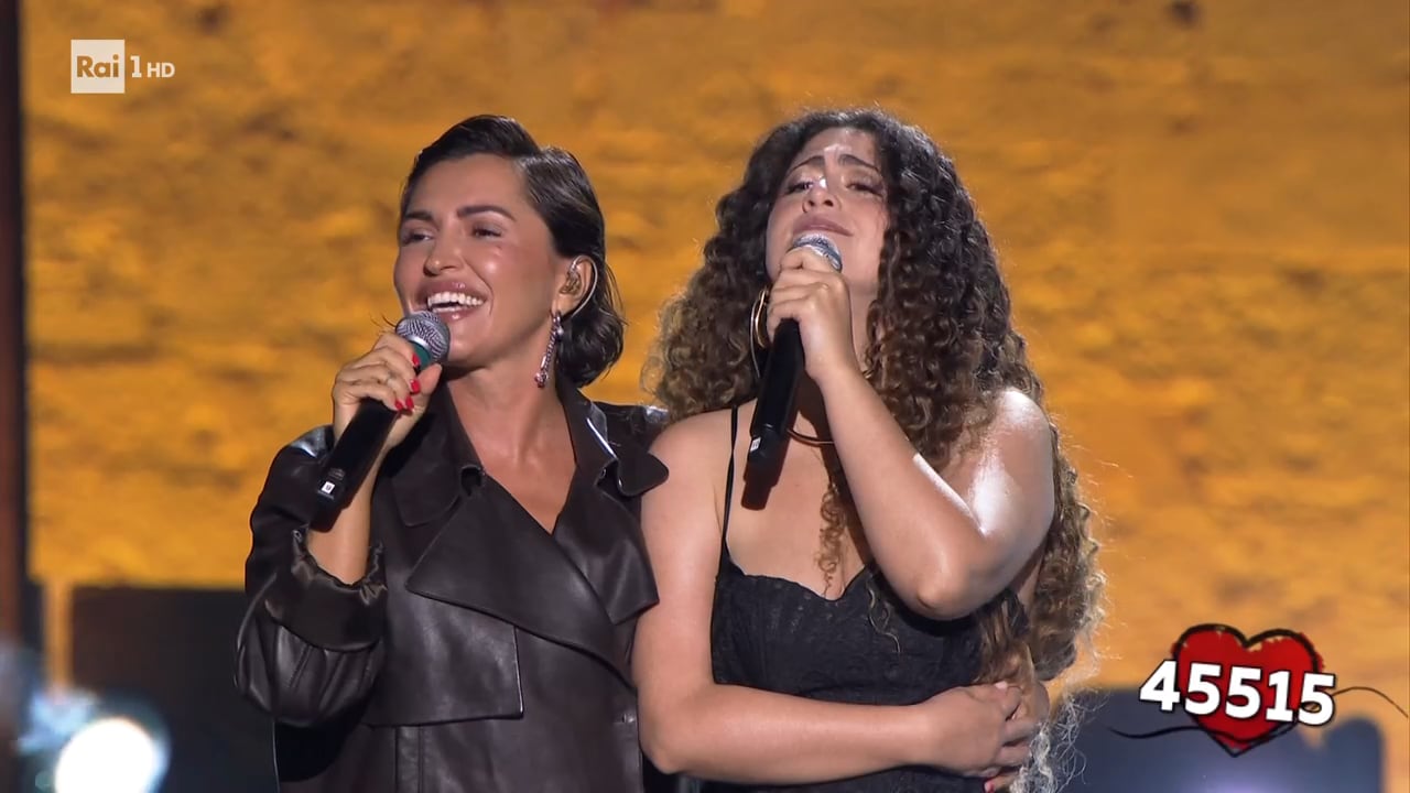 Serena Brancale e Delia - Al mio paese - Con il cuore nel nome di ...