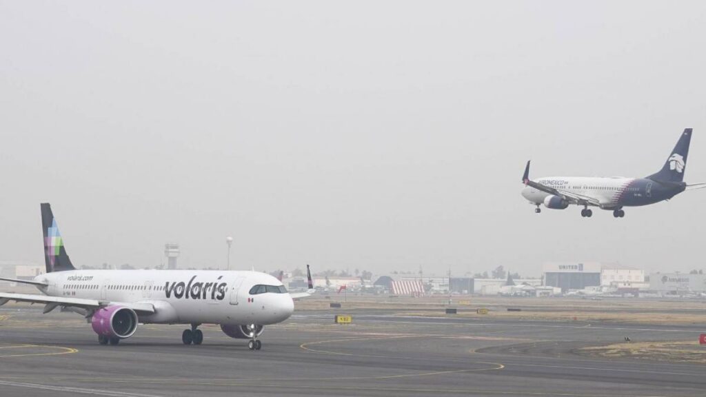 Tras disposición oficial, aerolíneas mexicanas restringen acceso a ...