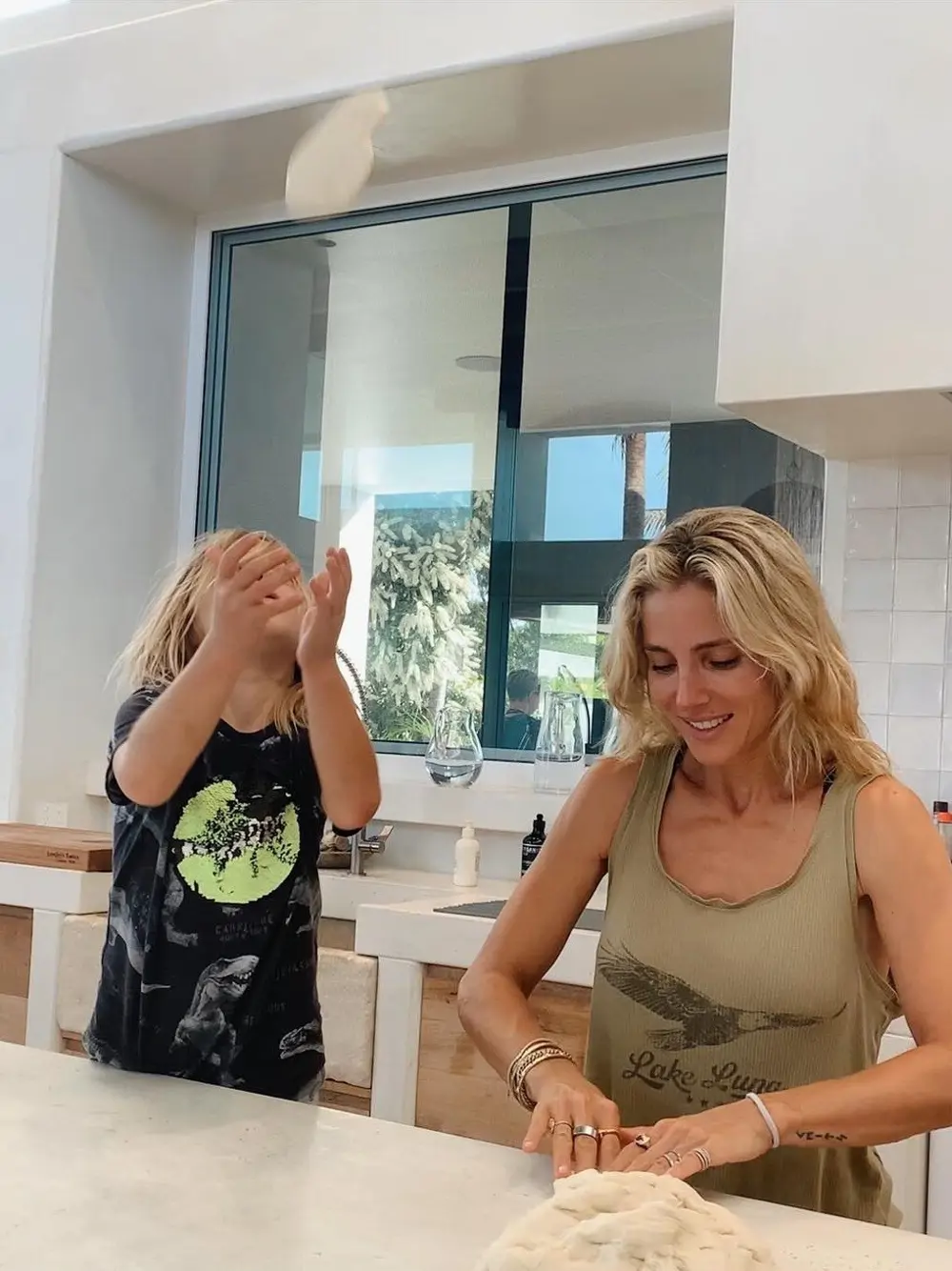 La espectacular cocina de Elsa Pataky y Chris Hemsworth, abierta al ...