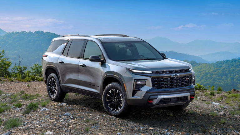 2026 Chevy Traverse Z71 vs. Ford Explorer Tremor: 5 key differences