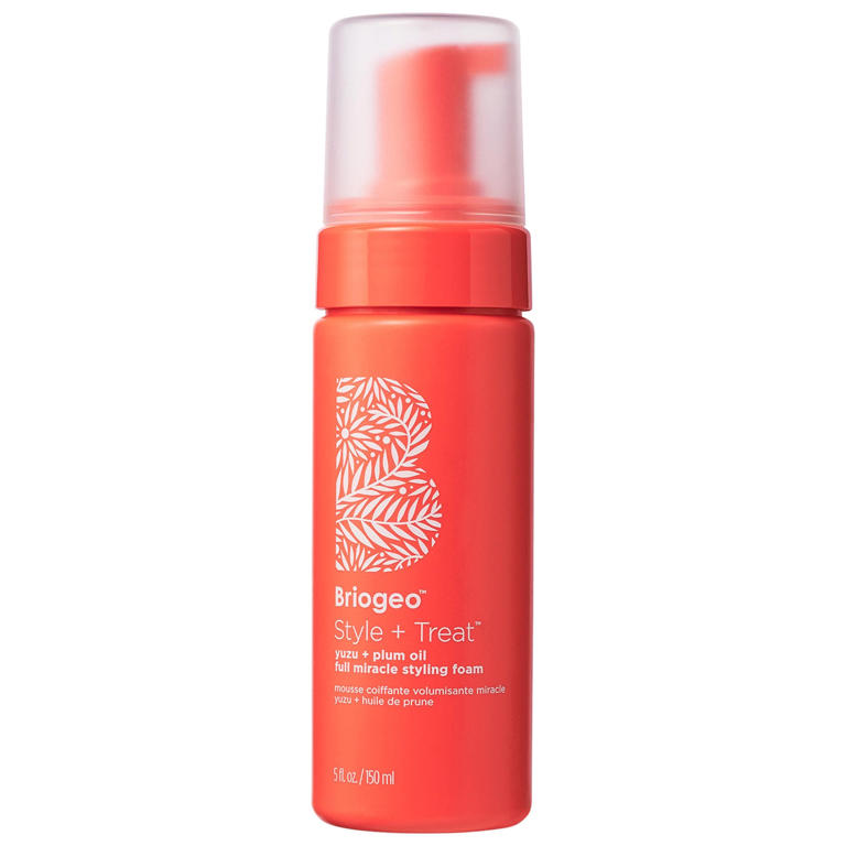 Chase Infiniti's half-twisted updo is the perfect summer protective style