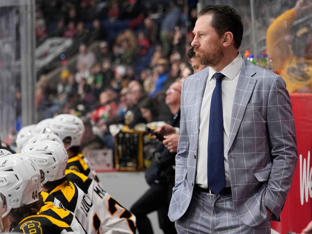 Islanders hire ex-NHLer Jay McKee as coach for new AHL team