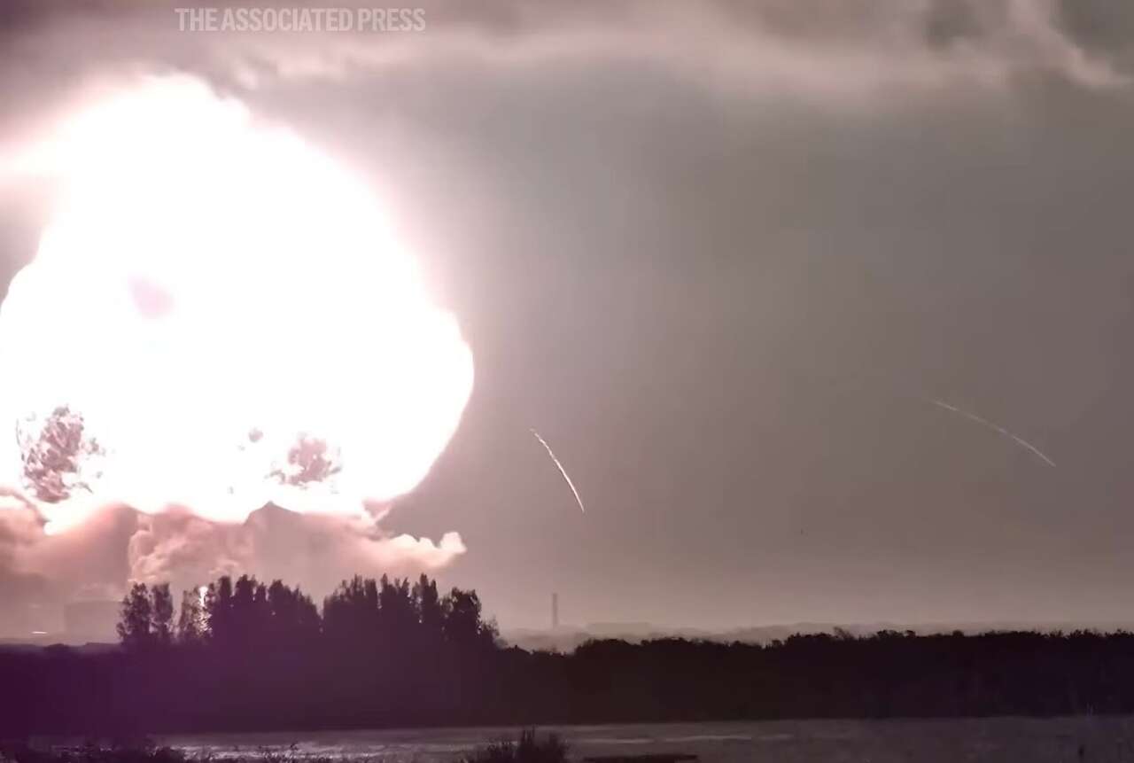 Jeff Bezos-owned Blue Origin rocket explodes during test launch in Florida