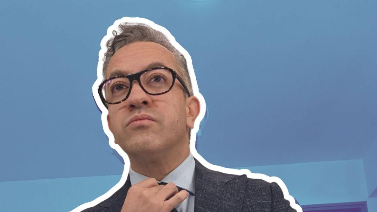 ¿Qué hizo Chumel Torres? El conductor sale a pedir disculpas tras la funa