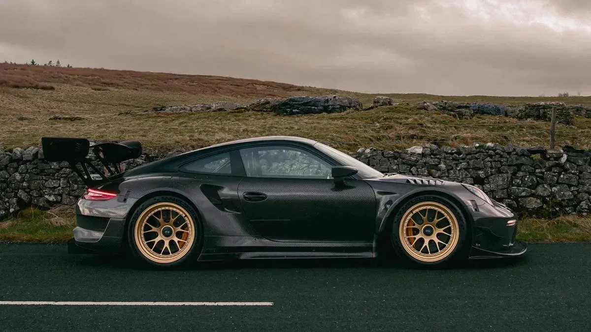 Talos unveils carbon-heavy Porsche 911 RT based on the 911 GT3 RS