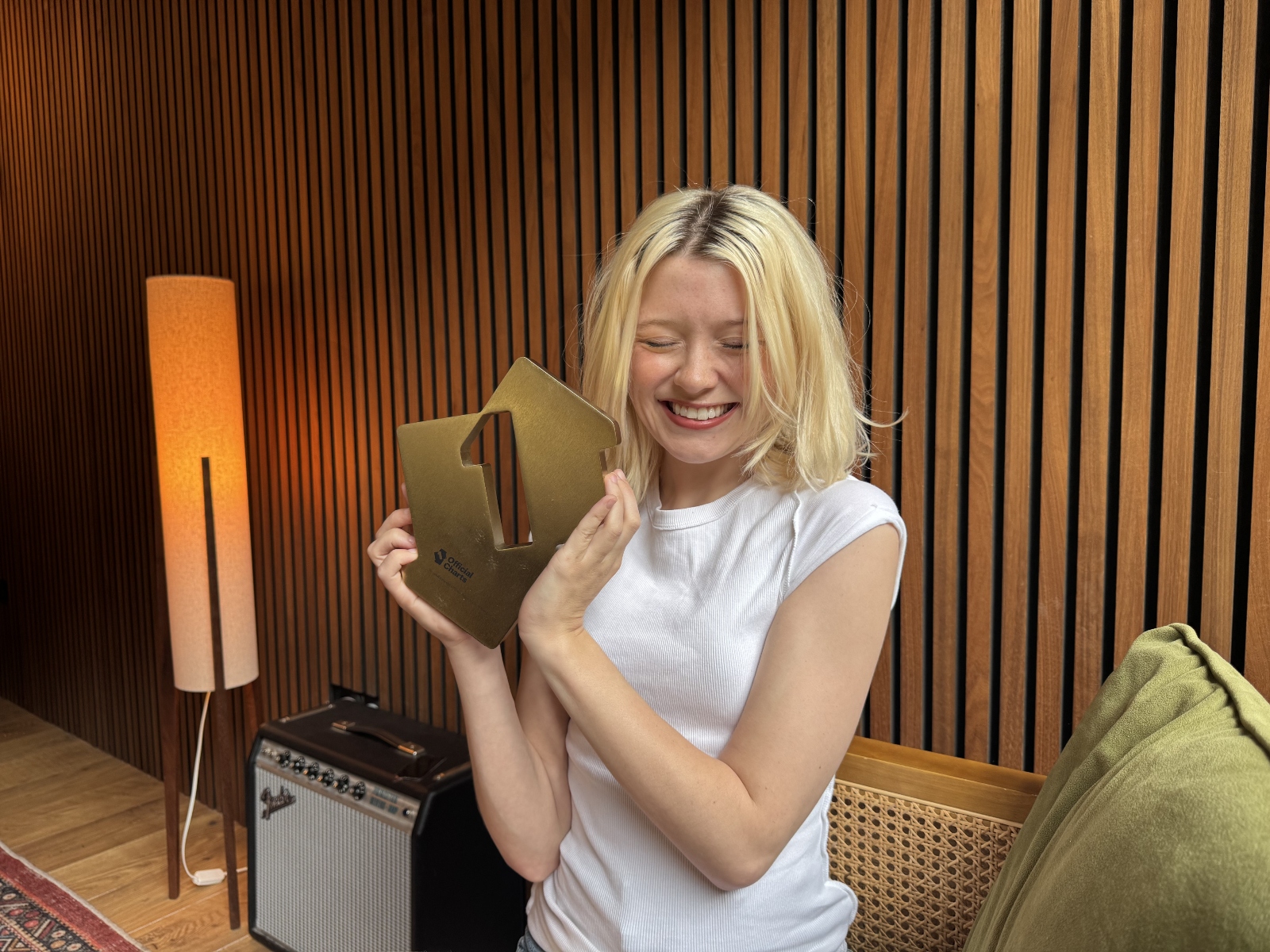 Maisie Peters beats Michael Jackson for No. 1 album in the UK