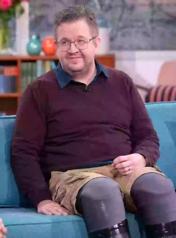 NHS surgeon who amputated own legs after watching 'Eunuch Maker' videos ...