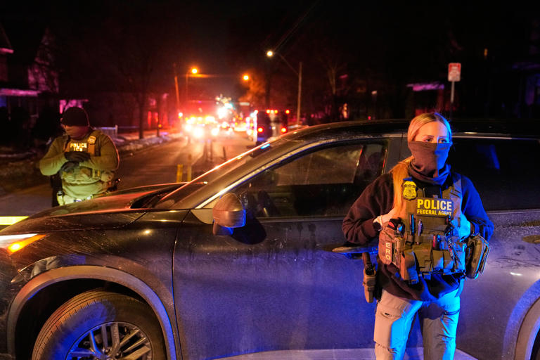 Agente de ICE buscado por disparar a un hombre en Minneapolis es ...