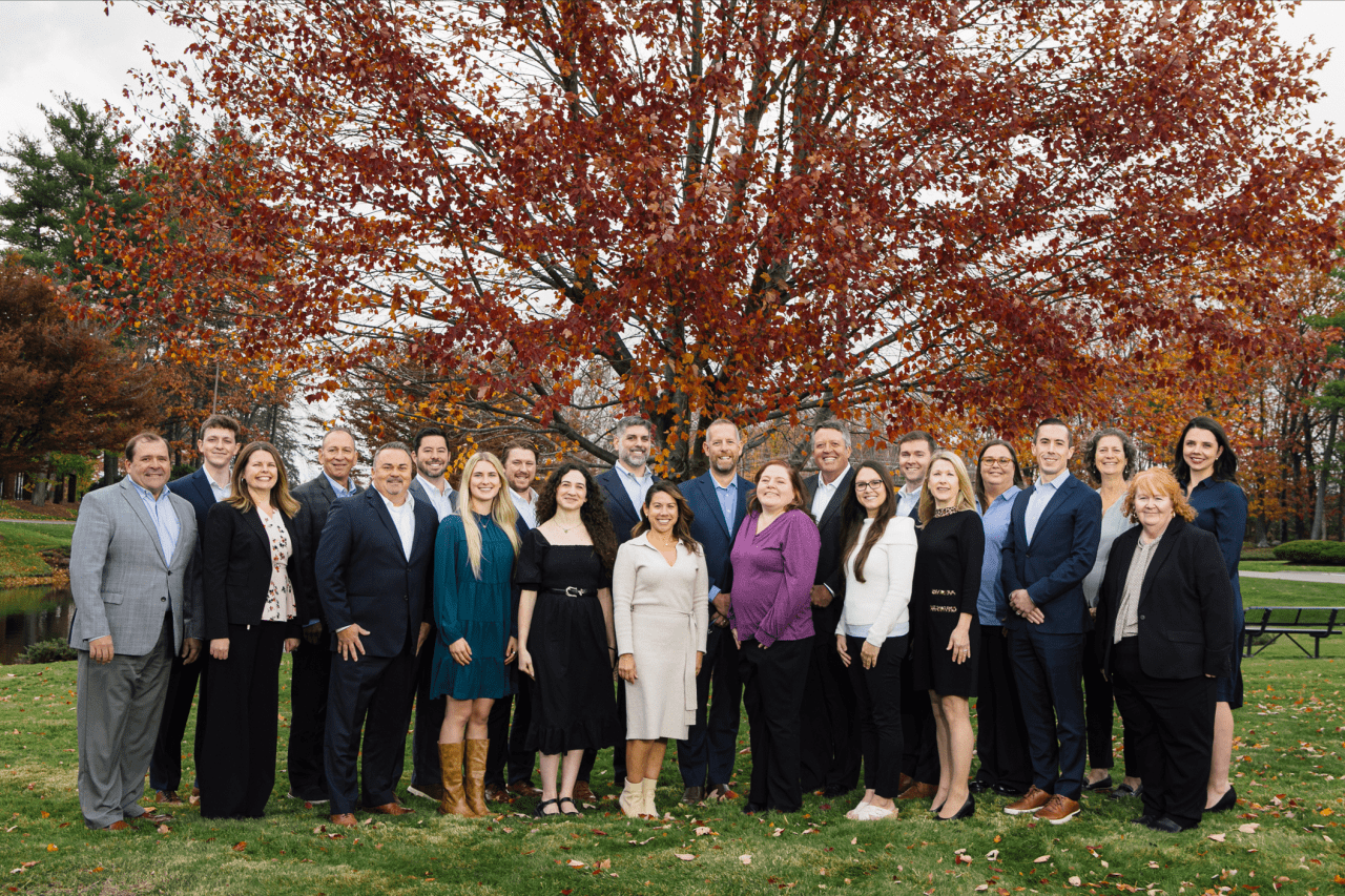 Raymond James lures away $2.8 billion Commonwealth Financial advisor team