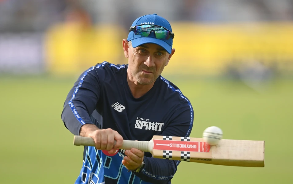 Justin Langer's rare selfie request honours 15-year-old IPL star