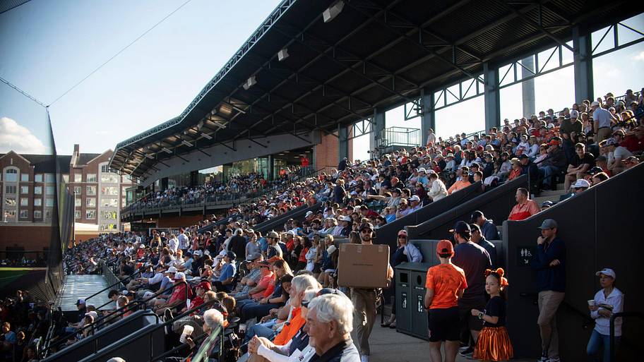 Weather delay sees Auburn baseball down big in first NCAA tournament game