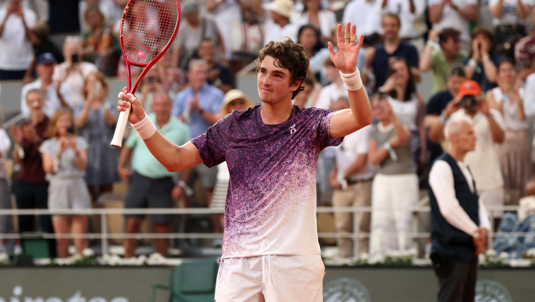Hatalmas meglepetésre Novak Djokovics is kiesett a Roland Garroson