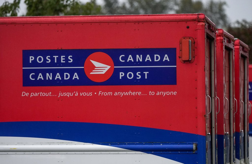 Canada Post reports $205M loss in first three months of 2026 as union ...