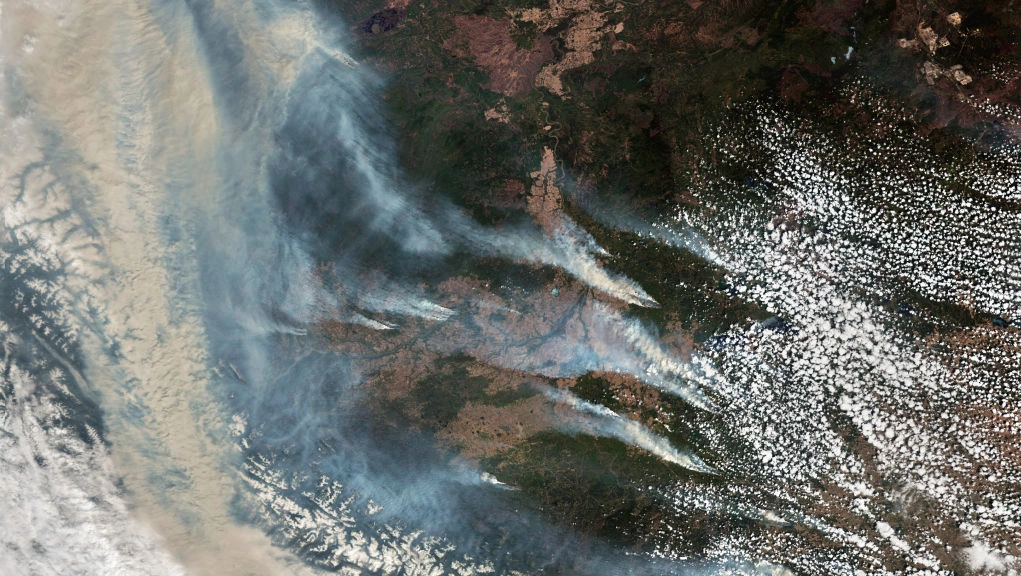 Thunder Lake wildfire contained but evacuation remains in effect