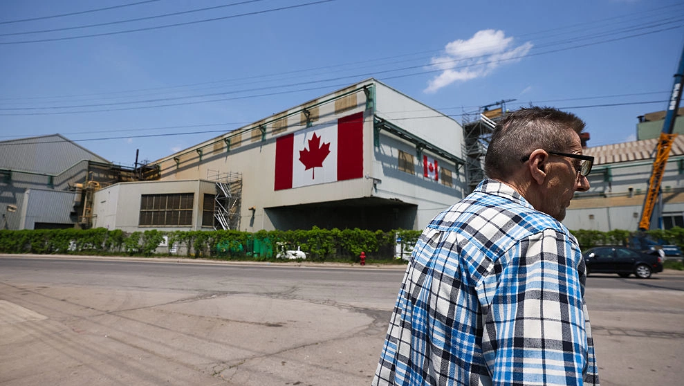 Canada posts second straight GDP drop, sparking recession debate