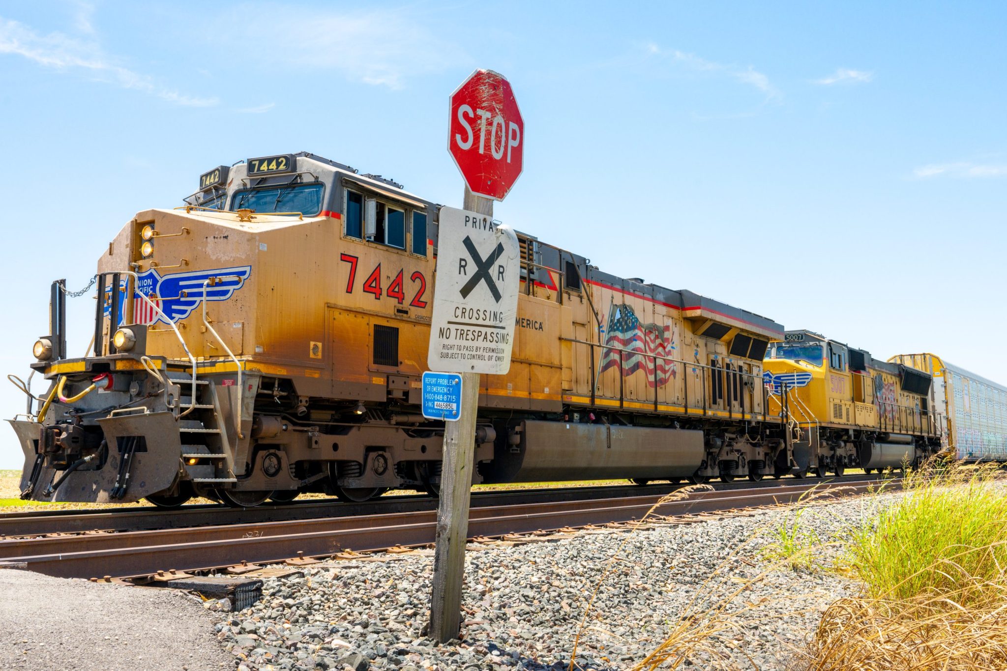 Trump floated the idea of a 15% government stake in a massive railroad ...