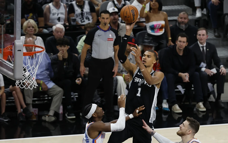 Spurs dominate Thunder to set up Game 7 showdown