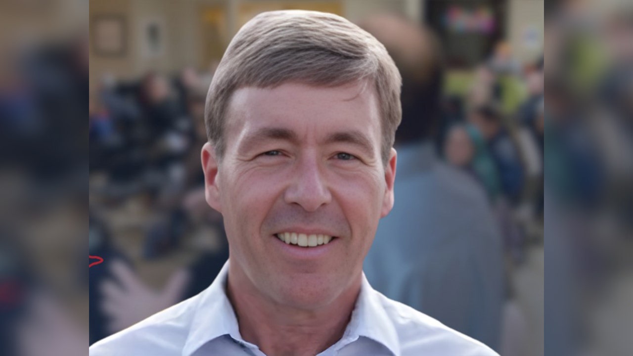 Klobuchar announces running mate for Minnesota governor: Former Fergus ...