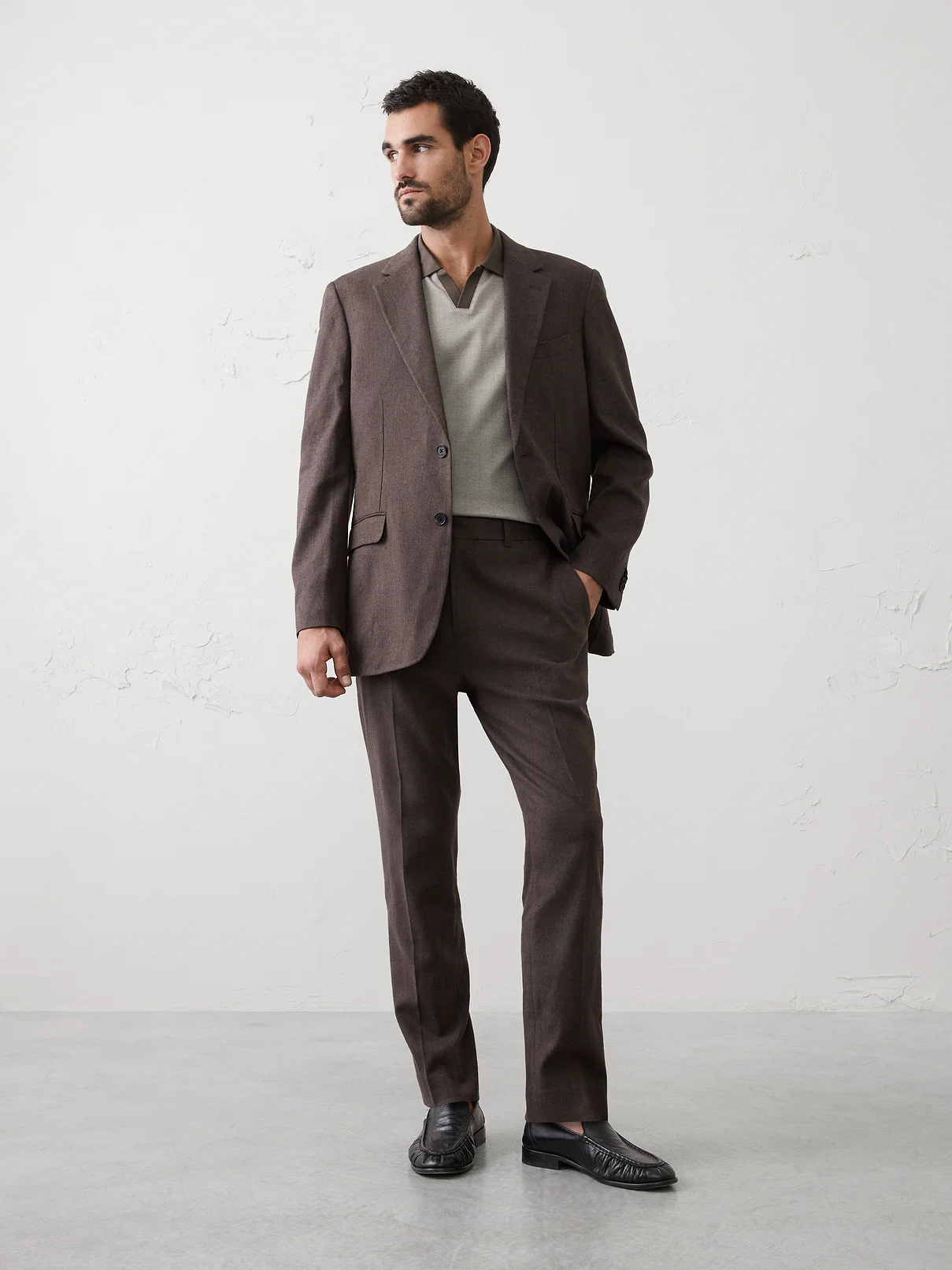 15 affordable men’s suits under $300 that look surprisingly expensive