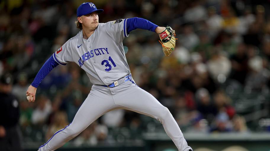 Royals' latest injury update creates another challenge for struggling ...