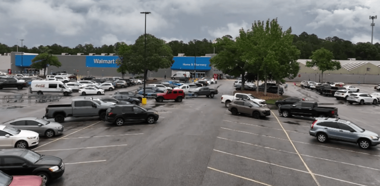 FedEx driver accused of stealing $50,000 in electronic devices from Walmart
