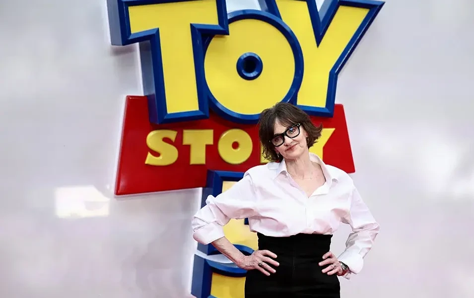 Joan Cusack ends 11-year red carpet hiatus at 'Toy Story 5' premiere