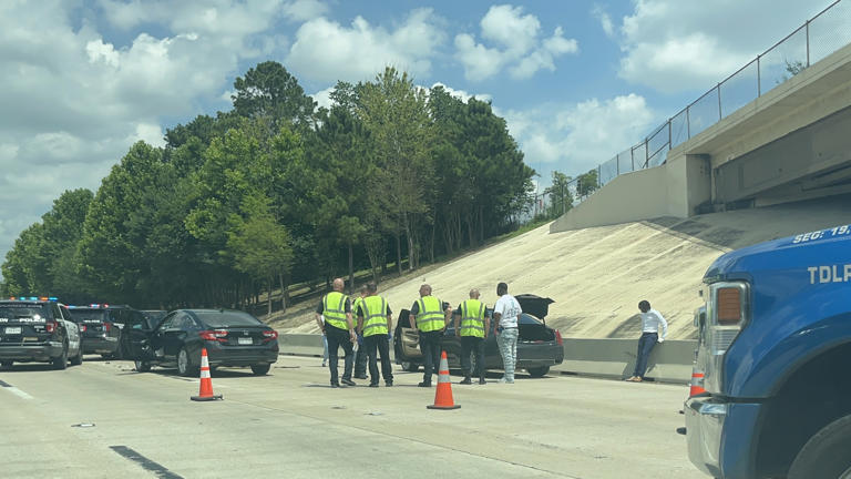 Multi-vehicle crash causes traffic backup on EB Katy Freeway at TC ...