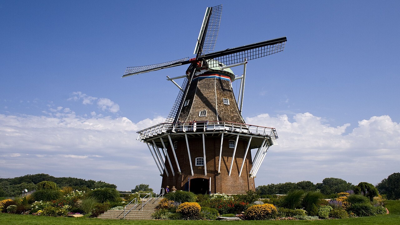 Holland, Michigan has 6 million tulips in spring and a 260-year-old ...