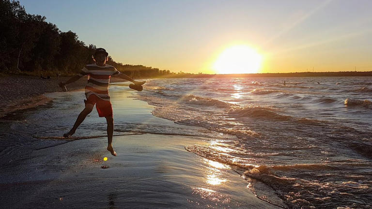 24 records fall as heat soars in Manitoba