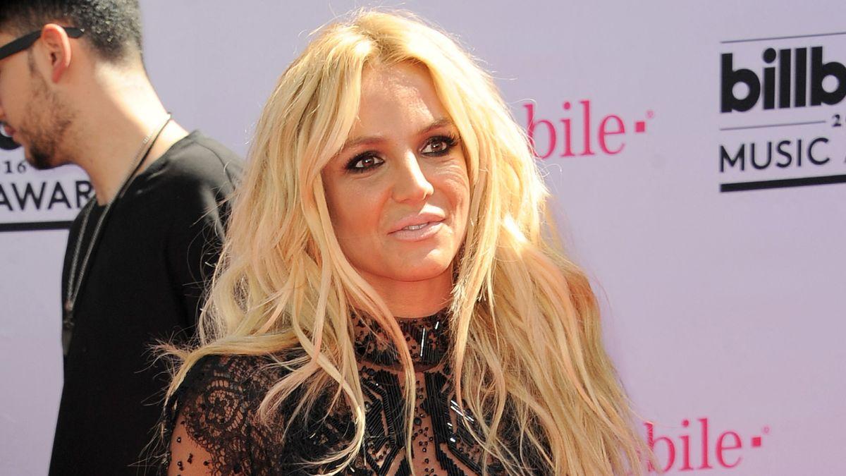 Britney Spears admits she's had her clothes and jewelry stolen: 'I'm so ...