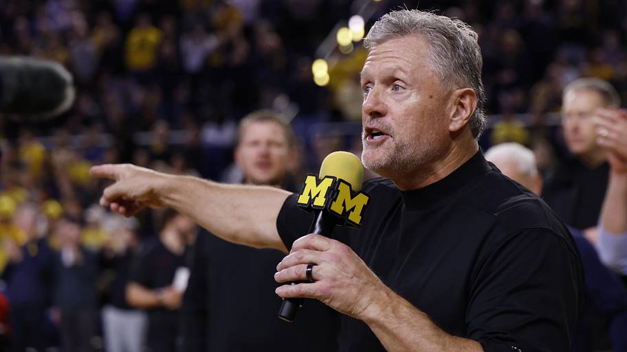 Priority Michigan target makes things official with commitment to Kyle ...