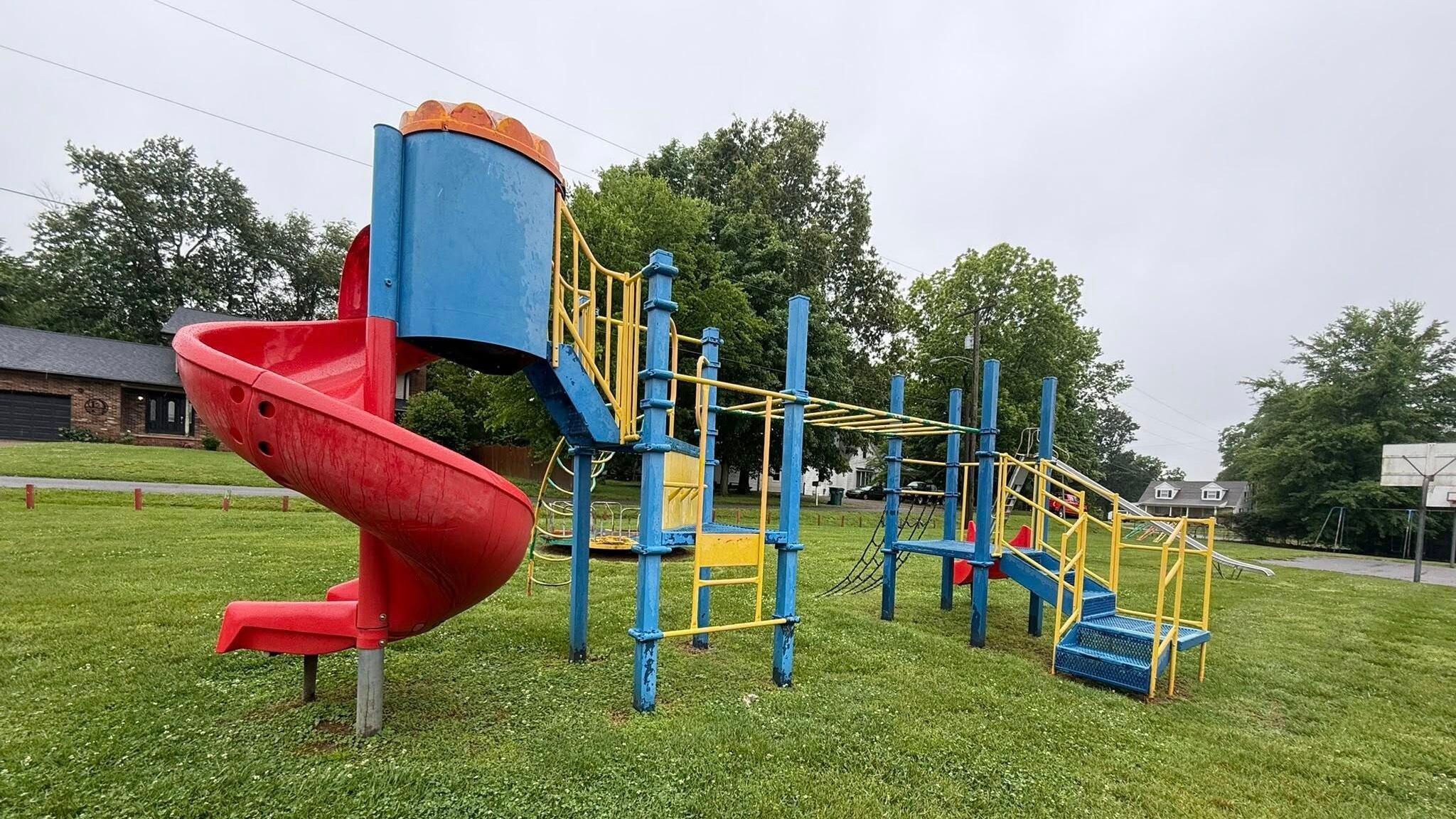Waverly installing new playground, auctioning off old equipment