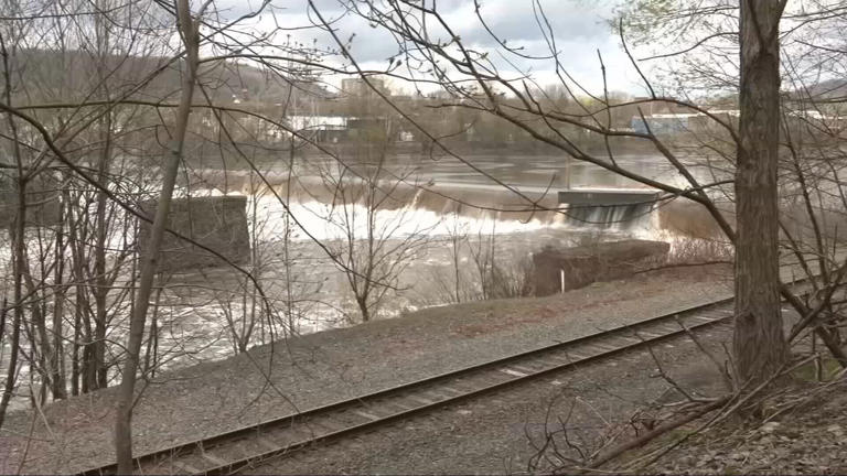 Barge stuck on Beaver River for months removed using marine excavator