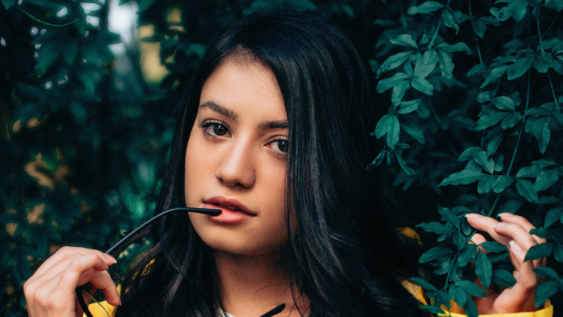 20 habits that are quietly hurting your attractiveness