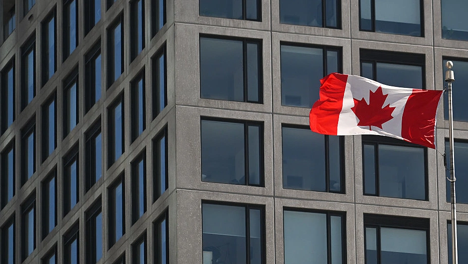 Snopes debunks $573B Canada–Trump rail bailout rumor