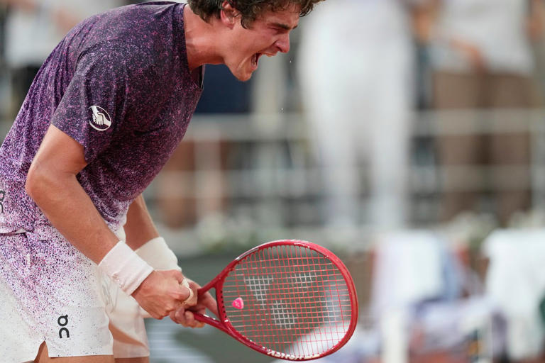 Djokovic's French Open loss to teenager Fonseca ensures a new men's ...