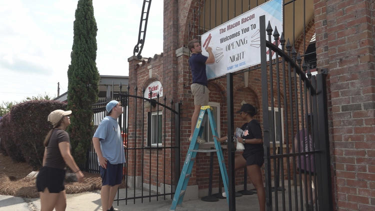 'We want you smiling' | Macon Bacon brings entertainment and community ...