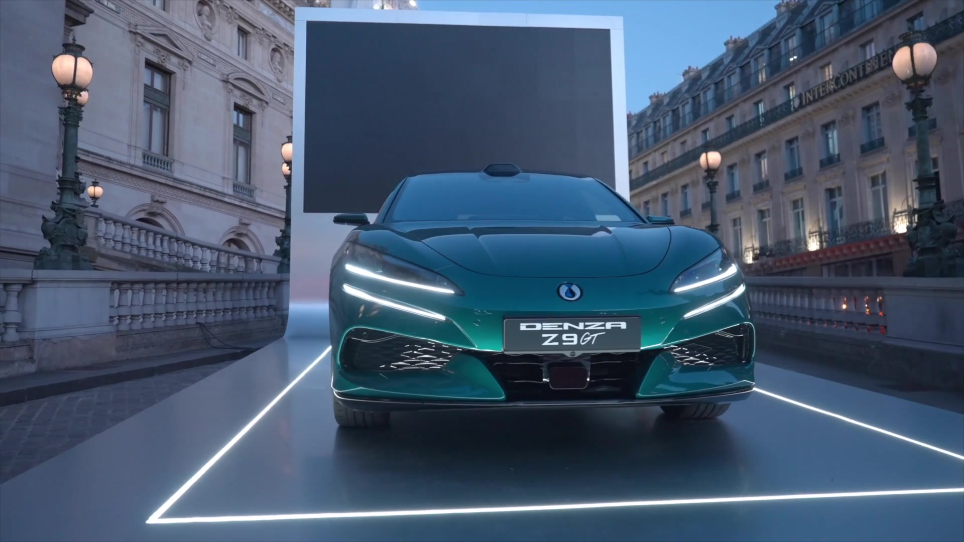 Denza Z9GT premiere at Paris