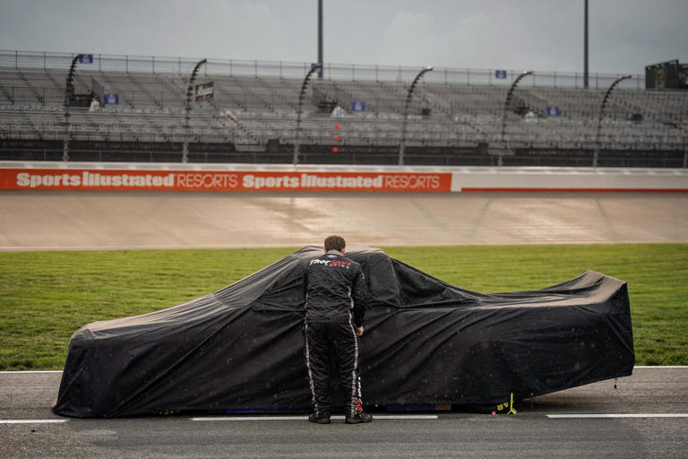 NASCAR Truck Series race at Nashville live updates, highlights, leaderboard