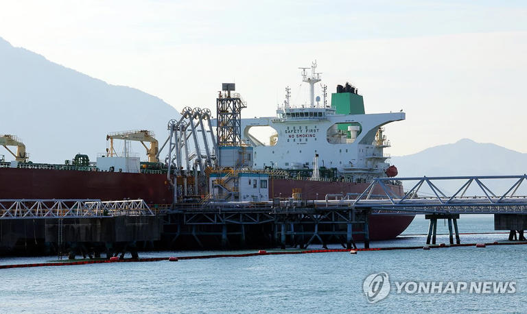 紅海通過のタンカー2隻 韓国に到着＝軍部隊が護衛