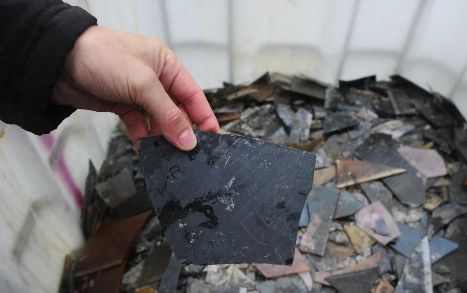 Laser-etched solar panel turns seawater into fresh water without waste