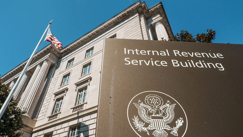 Experts urge early 2026 RMD planning to avoid tax and market risks