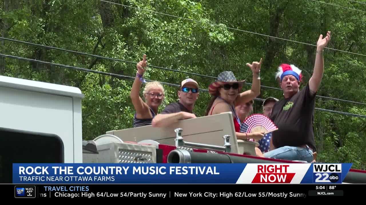 Thousands pack Bloomingdale for Rock the Country