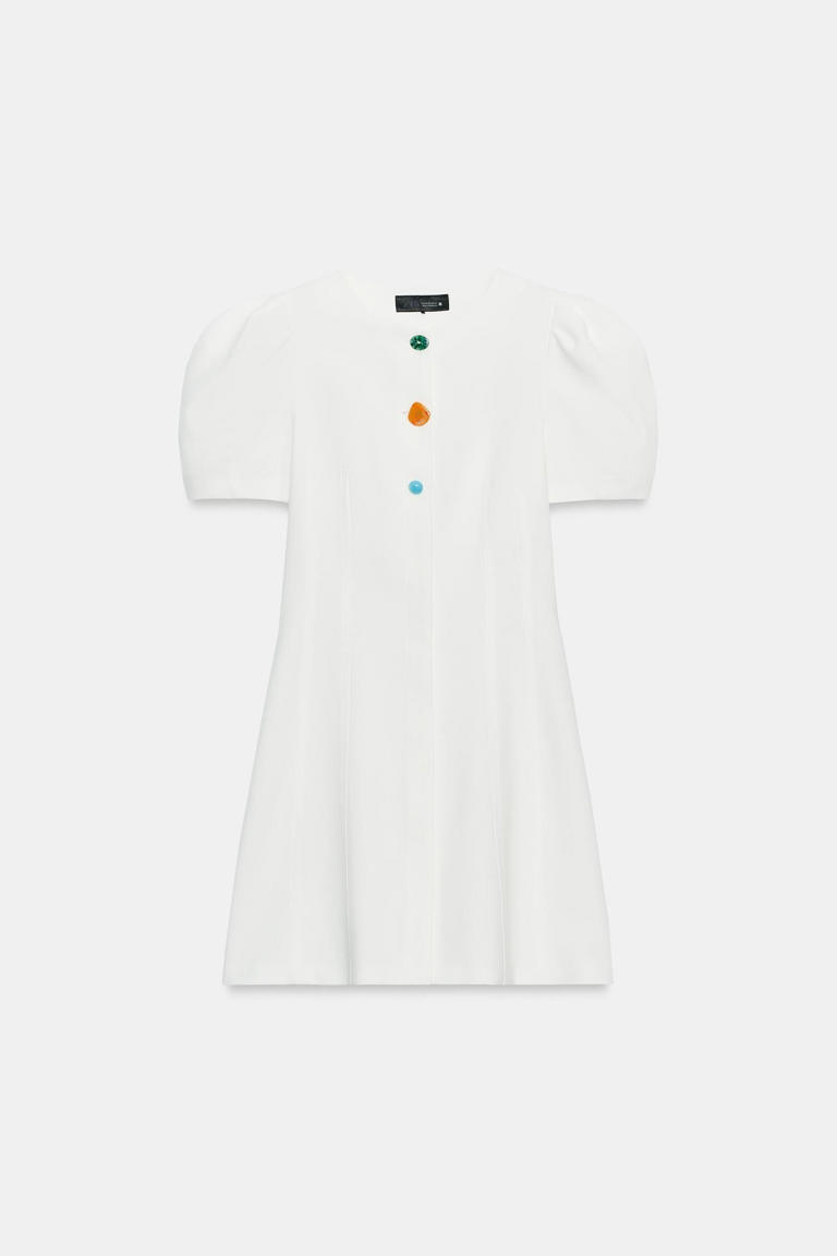 Como si fuera un camisón o con un pantalón de cuero: las dos maneras ...