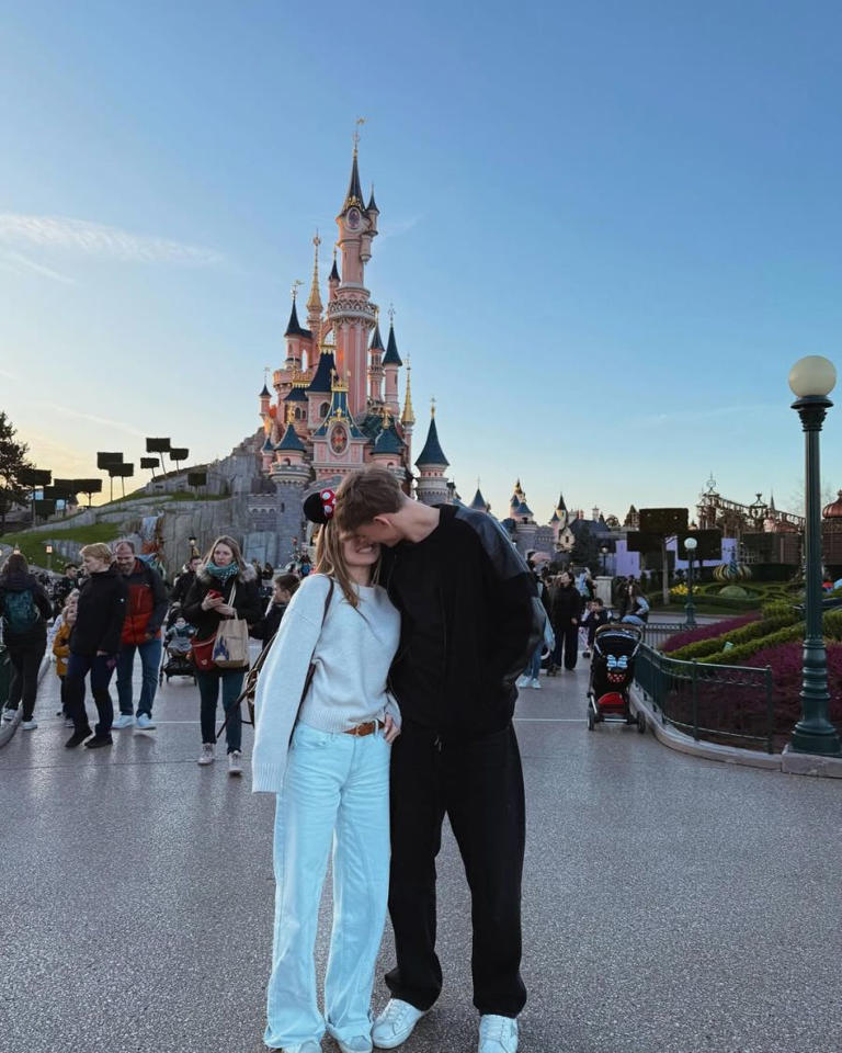 La historia de amor de Nico Paz y Emma Ramírez: una relación que no ...