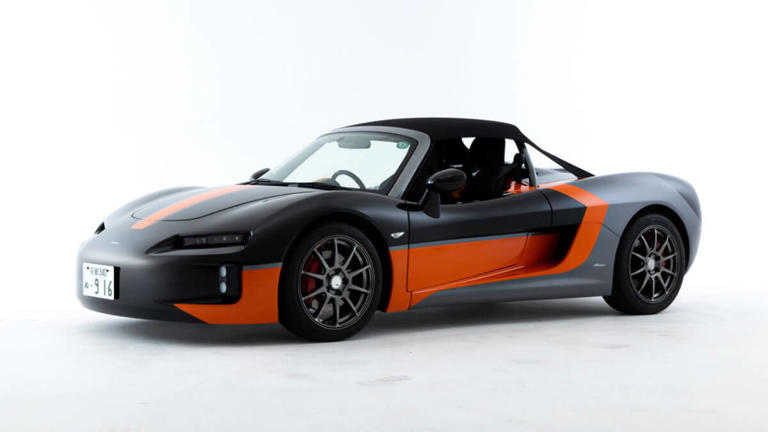 Tommykaira ZZ one-off looks like a Porsche 914 from the future